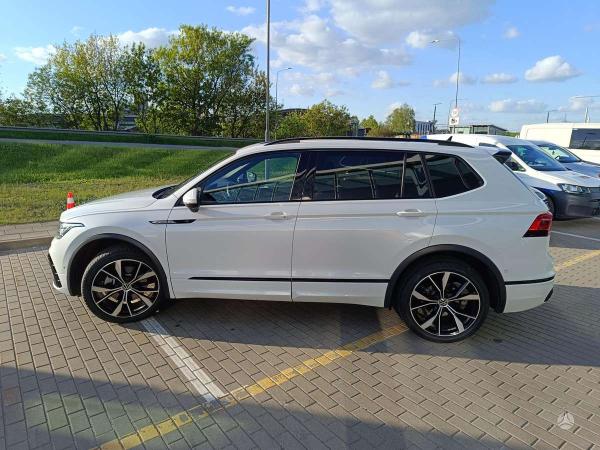 Белый Фольксваген Tiguan Allspace 2023 в Вильнюс, объемом двигателя 1.98 л и пробегом 16 тыс. км за 32500 €, фото 6 на AUTOMOTO.COM.LV