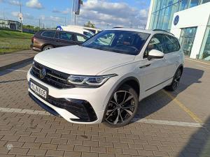 White Volkswagen Tiguan Allspace 2023 in Vilnius, with an engine capacity of 1.98 L and mileage of 16 thousand km for 32500 €, photo 8 on AUTOMOTO.COM.LV