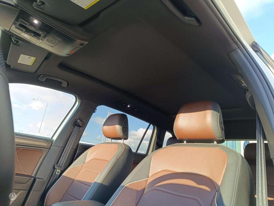 White Volkswagen Tiguan Allspace 2023 in Vilnius, with an engine capacity of 1.98 L and mileage of 16 thousand km for 32500 €, photo 12 on AUTOMOTO.COM.LV