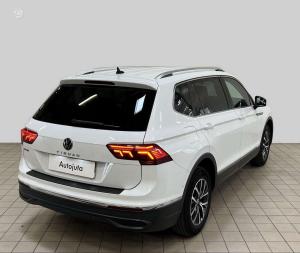 Белый Фольксваген Tiguan Allspace 2023 в Каунас, объемом двигателя 1.97 л и пробегом 185 тыс. км за 23500 €, фото 5 на AUTOMOTO.COM.LV