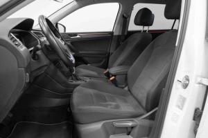 Balts Volkswagen Tiguan Allspace 2023 Viļņa, ar dzinēja tilpumu 2.00 L un nobraukumu 146 tūkst. km par 27950 €, foto 6 vietnē AUTOMOTO.COM.LV