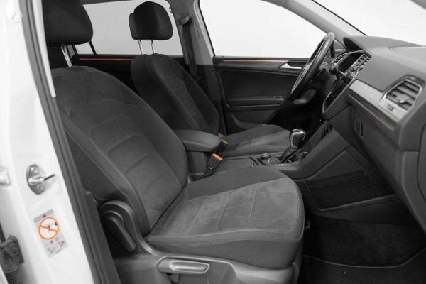 Volkswagen Tiguan Allspace 2023 Viļņa vietnē Balts Volkswagen Tiguan Allspace 2023 Viļņa, ar dzinēja tilpumu 2.00 L un nobraukumu 146 tūkst. km par 27950 €, foto 8 vietnē AUTOMOTO.COM.LV
