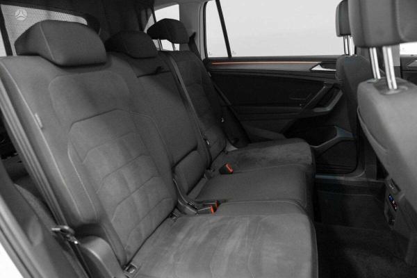 Volkswagen Tiguan Allspace 2023 Viļņa vietnē Balts Volkswagen Tiguan Allspace 2023 Viļņa, ar dzinēja tilpumu 2.00 L un nobraukumu 146 tūkst. km par 27950 €, foto 9 vietnē AUTOMOTO.COM.LV