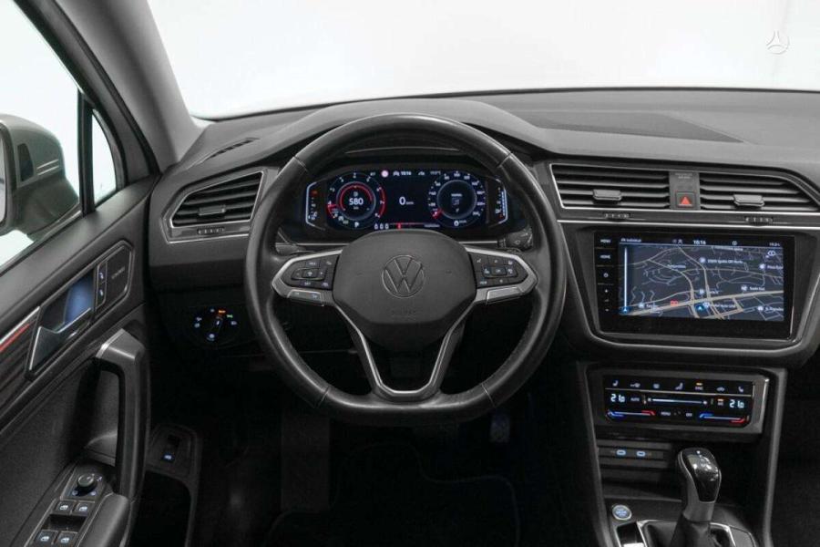 Balts Volkswagen Tiguan Allspace 2023 Viļņa, ar dzinēja tilpumu 2.00 L un nobraukumu 146 tūkst. km par 27950 €, foto 13 vietnē AUTOMOTO.COM.LV