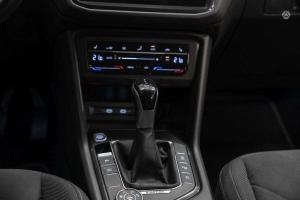Balts Volkswagen Tiguan Allspace 2023 Viļņa, ar dzinēja tilpumu 2.00 L un nobraukumu 146 tūkst. km par 27950 €, foto 22 vietnē AUTOMOTO.COM.LV