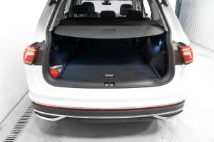 Balts Volkswagen Tiguan Allspace 2023 Viļņa, ar dzinēja tilpumu 2.00 L un nobraukumu 146 tūkst. km par 27950 €, foto 26 vietnē AUTOMOTO.COM.LV