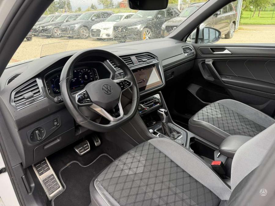 Balts Volkswagen Tiguan Allspace 2023 Šauļi, ar dzinēja tilpumu 1.97 L un nobraukumu 184 tūkst. km par 27990 €, foto 13 vietnē AUTOMOTO.COM.LV