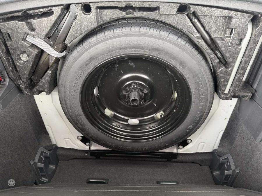 Balts Volkswagen Tiguan Allspace 2023 Šauļi, ar dzinēja tilpumu 1.97 L un nobraukumu 184 tūkst. km par 27990 €, foto 23 vietnē AUTOMOTO.COM.LV