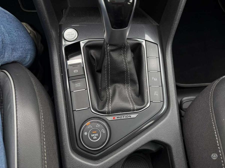 Balts Volkswagen Tiguan Allspace 2023 Šauļi, ar dzinēja tilpumu 1.97 L un nobraukumu 184 tūkst. km par 27990 €, foto 27 vietnē AUTOMOTO.COM.LV