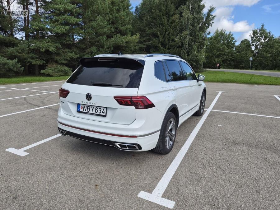 Белый Фольксваген Tiguan Allspace 2024 в Биржай, объемом двигателя 1.50 л и пробегом 51 тыс. км за 27500 €, фото 7 на AUTOMOTO.COM.LV