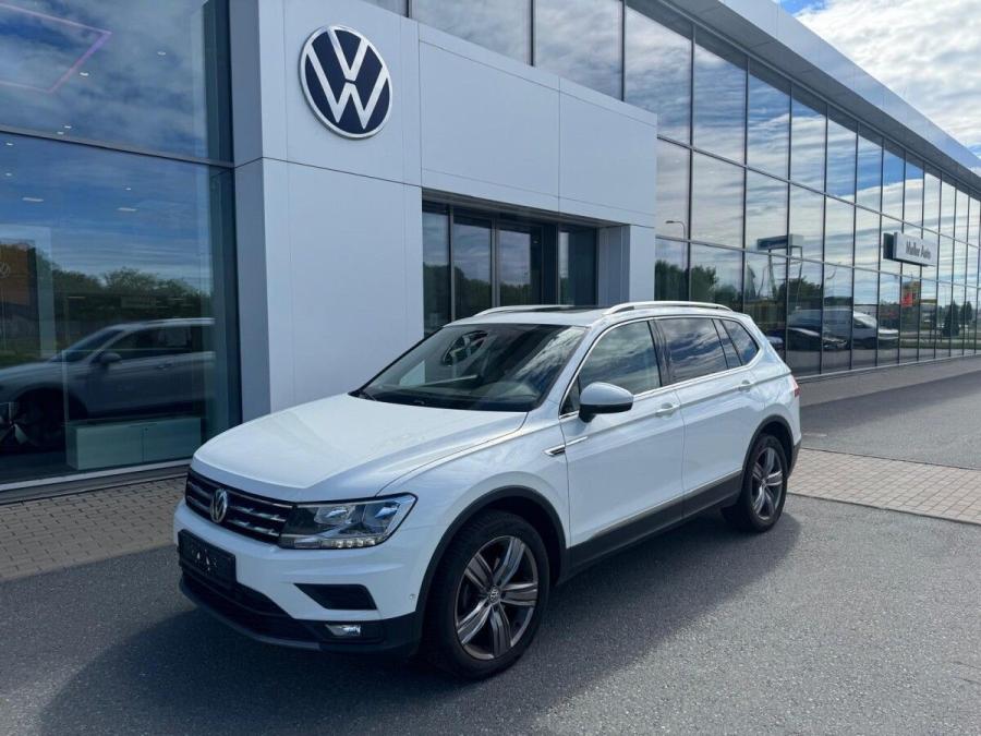 White Volkswagen Tiguan Allspace 2022 in Peetri, with an engine capacity of 1.50 L and mileage of 74 thousand km for 25900 €, photo 1 on AUTOMOTO.COM.LV