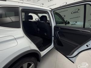 Белый Фольксваген Tiguan Allspace 2019 в Авиженяй, объемом двигателя 2.00 л и пробегом 209 тыс. км за 23900 €, фото 12 на AUTOMOTO.COM.LV