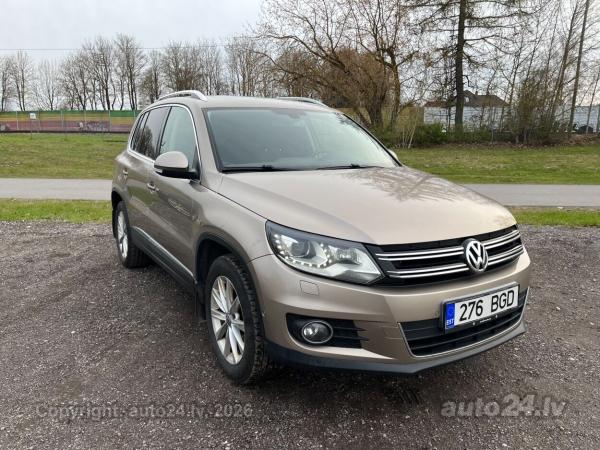 Volkswagen Tiguan 2012 in Tartu on AUTOMOTO.COM.LV Beige Volkswagen Tiguan 2012 in Tartu, with an engine capacity of 2.00 L and mileage of 246 thousand km for 8999 €, photo 1 on AUTOMOTO.COM.LV