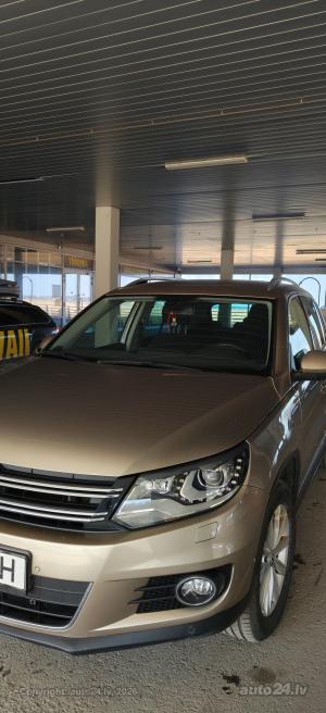 Smilšu krāsa Volkswagen Tiguan 2013 Tallina, ar dzinēja tilpumu 2.00 L un nobraukumu 237 tūkst. km par 10000 €, foto 8 vietnē AUTOMOTO.COM.LV