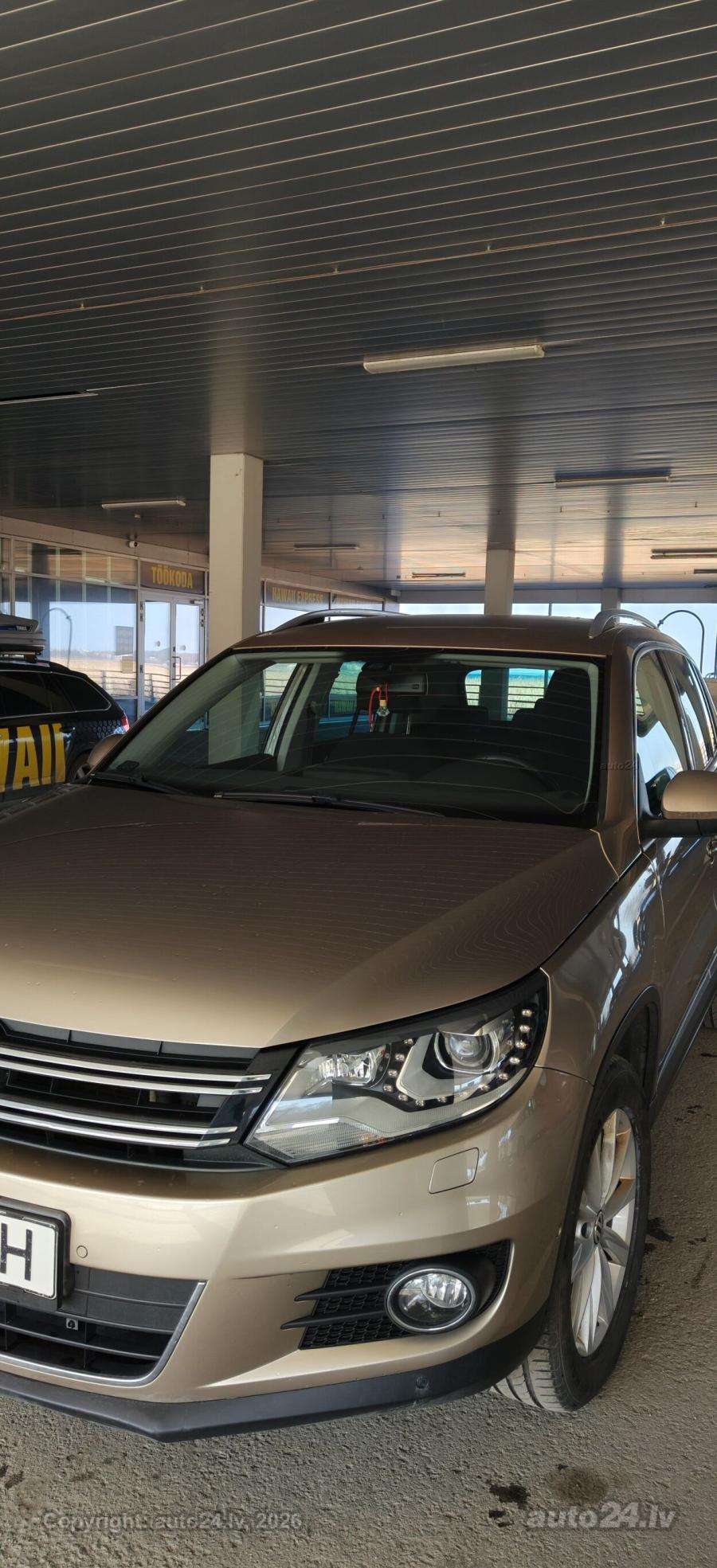 Smilšu krāsa Volkswagen Tiguan 2013 Tallina, ar dzinēja tilpumu 2.00 L un nobraukumu 237 tūkst. km par 10000 €, foto 8 vietnē AUTOMOTO.COM.LV