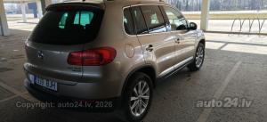 Smilšu krāsa Volkswagen Tiguan 2013 Tallina, ar dzinēja tilpumu 2.00 L un nobraukumu 237 tūkst. km par 10000 €, foto 16 vietnē AUTOMOTO.COM.LV
