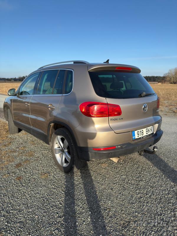 Smilšu krāsa Volkswagen Tiguan 2013 Kuresāre, ar dzinēja tilpumu 2.00 L un nobraukumu 158 tūkst. km par 12000 €, foto 6 vietnē AUTOMOTO.COM.LV