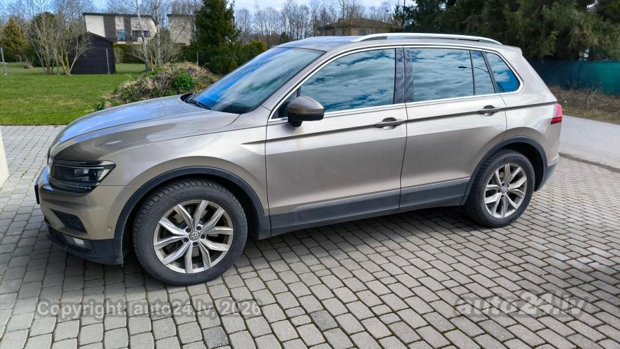 Smilšu krāsa Volkswagen Tiguan 2017 Tallina, ar dzinēja tilpumu 2.00 L un nobraukumu 87 tūkst. km par 17500 €, foto 1 vietnē AUTOMOTO.COM.LV