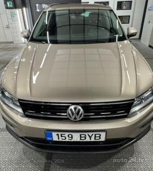 Smilšu krāsa Volkswagen Tiguan 2018 Tallina, ar dzinēja tilpumu 2.00 L un nobraukumu 200 tūkst. km par 16900 €, foto  vietnē AUTOMOTO.COM.LV