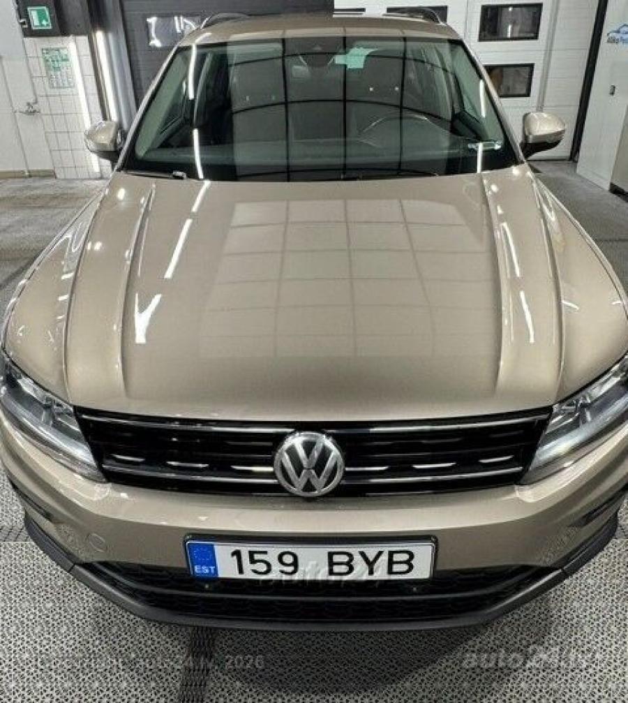 Smilšu krāsa Volkswagen Tiguan 2018 Tallina, ar dzinēja tilpumu 2.00 L un nobraukumu 200 tūkst. km par 16900 €, foto 1 vietnē AUTOMOTO.COM.LV