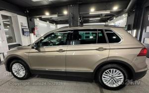 Smilšu krāsa Volkswagen Tiguan 2018 Tallina, ar dzinēja tilpumu 2.00 L un nobraukumu 200 tūkst. km par 16900 €, foto 4 vietnē AUTOMOTO.COM.LV