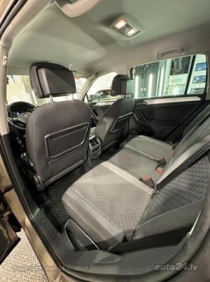 Smilšu krāsa Volkswagen Tiguan 2018 Tallina, ar dzinēja tilpumu 2.00 L un nobraukumu 200 tūkst. km par 16900 €, foto 8 vietnē AUTOMOTO.COM.LV