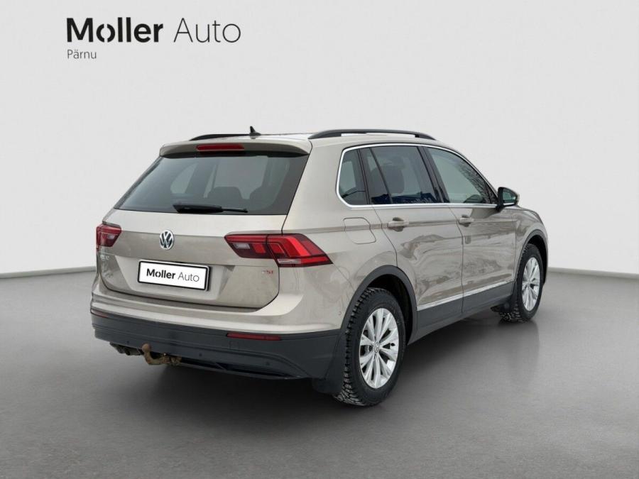 Smilšu krāsa Volkswagen Tiguan 2016 Pērnava, ar dzinēja tilpumu 1.40 L un nobraukumu 122 tūkst. km par 15900 €, foto 2 vietnē AUTOMOTO.COM.LV