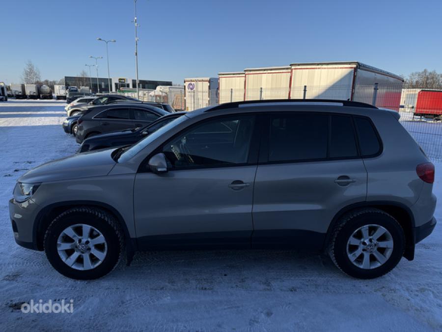 Smilšu krāsa Volkswagen Tiguan 2012 Tallina, ar dzinēja tilpumu 1.40 L un nobraukumu 160 tūkst. km par 9000 €, foto 4 vietnē AUTOMOTO.COM.LV
