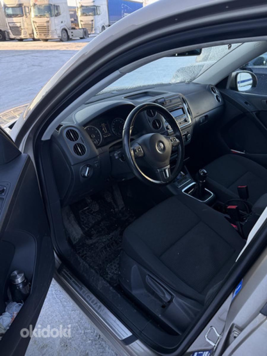 Smilšu krāsa Volkswagen Tiguan 2012 Tallina, ar dzinēja tilpumu 1.40 L un nobraukumu 160 tūkst. km par 9000 €, foto 8 vietnē AUTOMOTO.COM.LV