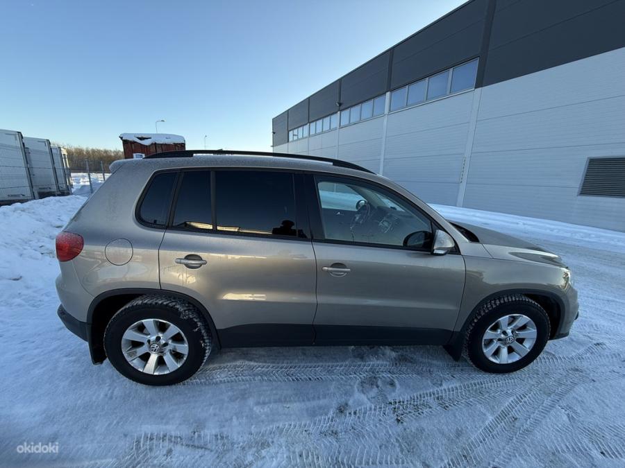 Smilšu krāsa Volkswagen Tiguan 2012 Tallina, ar dzinēja tilpumu 1.40 L un nobraukumu 160 tūkst. km par 9000 €, foto 16 vietnē AUTOMOTO.COM.LV