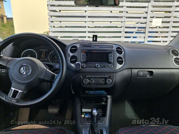 Smilšu krāsa Volkswagen Tiguan 2014 Elva, ar dzinēja tilpumu 1.40 L un nobraukumu 224 tūkst. km par 6990 €, foto 4 vietnē AUTOMOTO.COM.LV