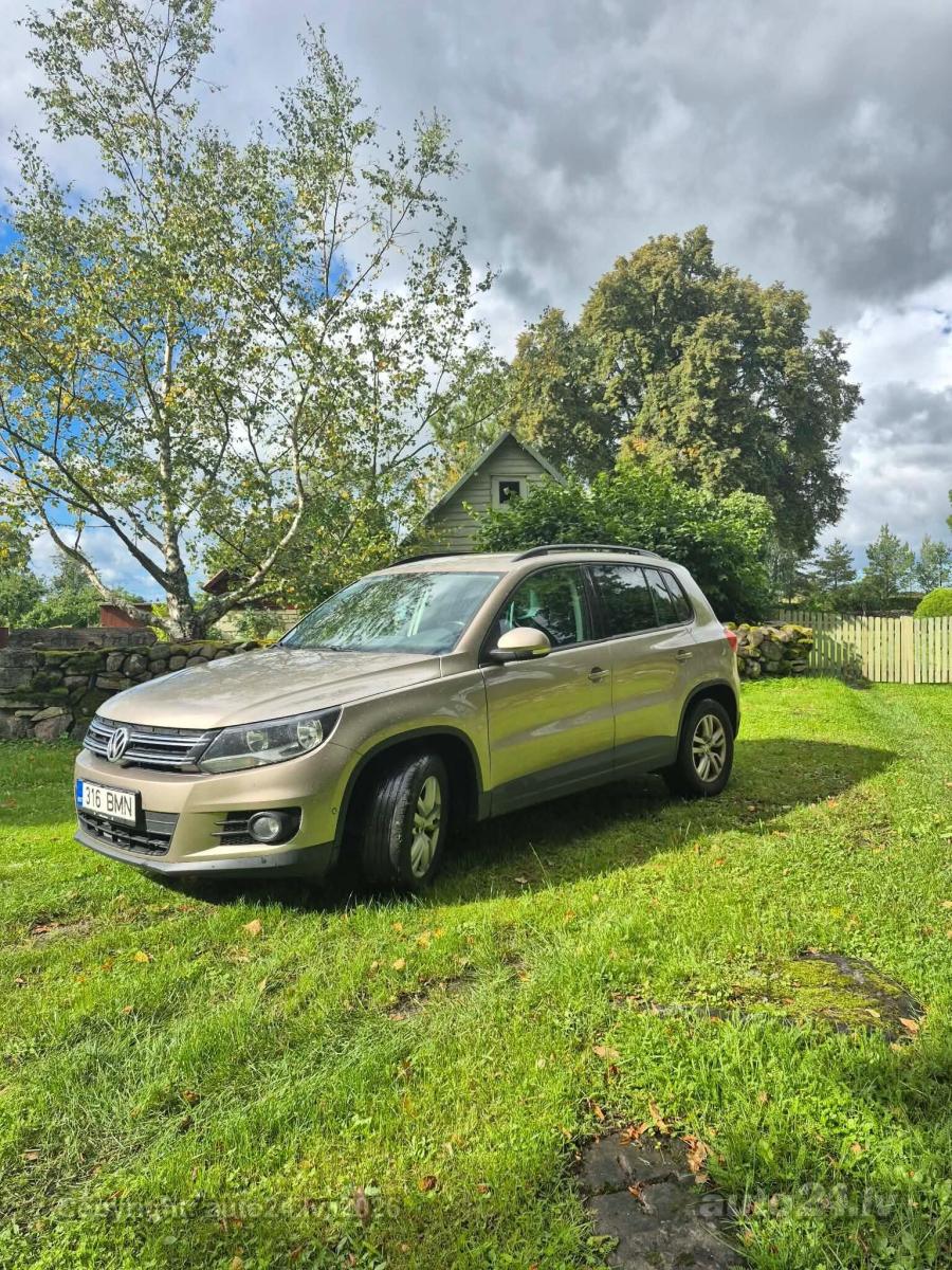 Smilšu krāsa Volkswagen Tiguan 2014 Kuresāre, ar dzinēja tilpumu 1.40 L un nobraukumu 211 tūkst. km par 8500 €, foto 1 vietnē AUTOMOTO.COM.LV