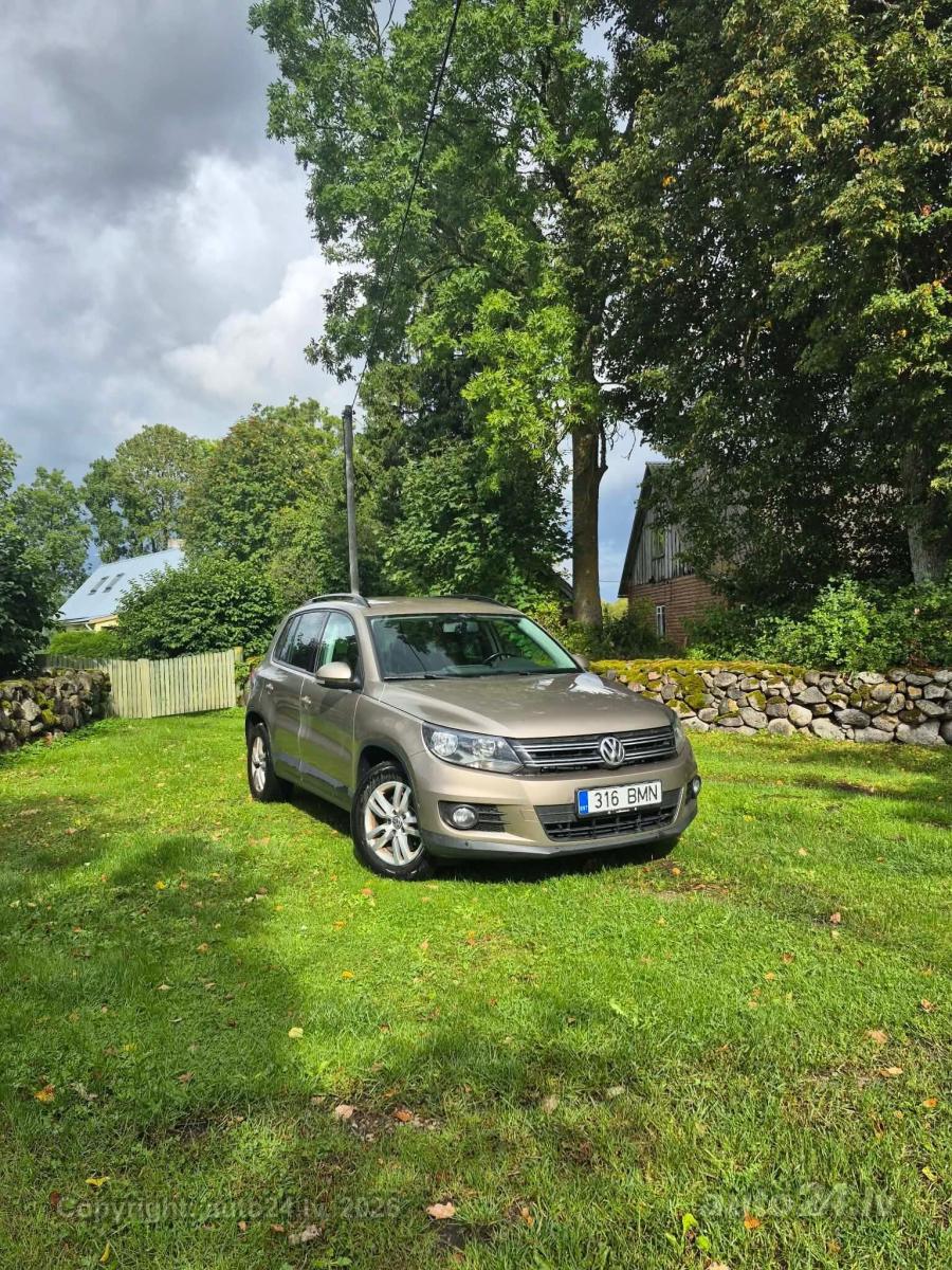 Smilšu krāsa Volkswagen Tiguan 2014 Kuresāre, ar dzinēja tilpumu 1.40 L un nobraukumu 211 tūkst. km par 8500 €, foto 4 vietnē AUTOMOTO.COM.LV