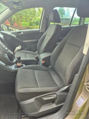 Smilšu krāsa Volkswagen Tiguan 2014 Kuresāre, ar dzinēja tilpumu 1.40 L un nobraukumu 211 tūkst. km par 8500 €, foto 8 vietnē AUTOMOTO.COM.LV