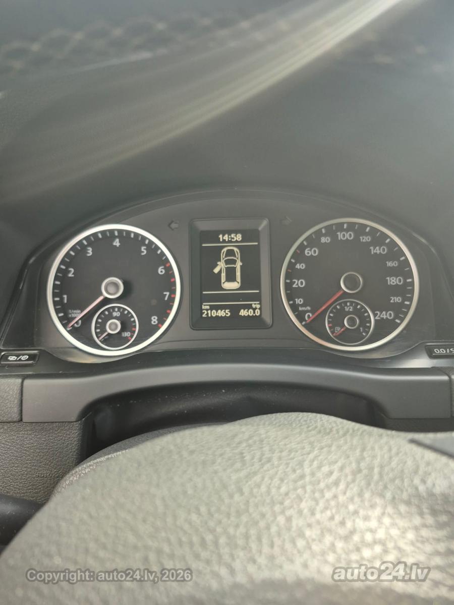 Smilšu krāsa Volkswagen Tiguan 2014 Kuresāre, ar dzinēja tilpumu 1.40 L un nobraukumu 211 tūkst. km par 8500 €, foto 10 vietnē AUTOMOTO.COM.LV