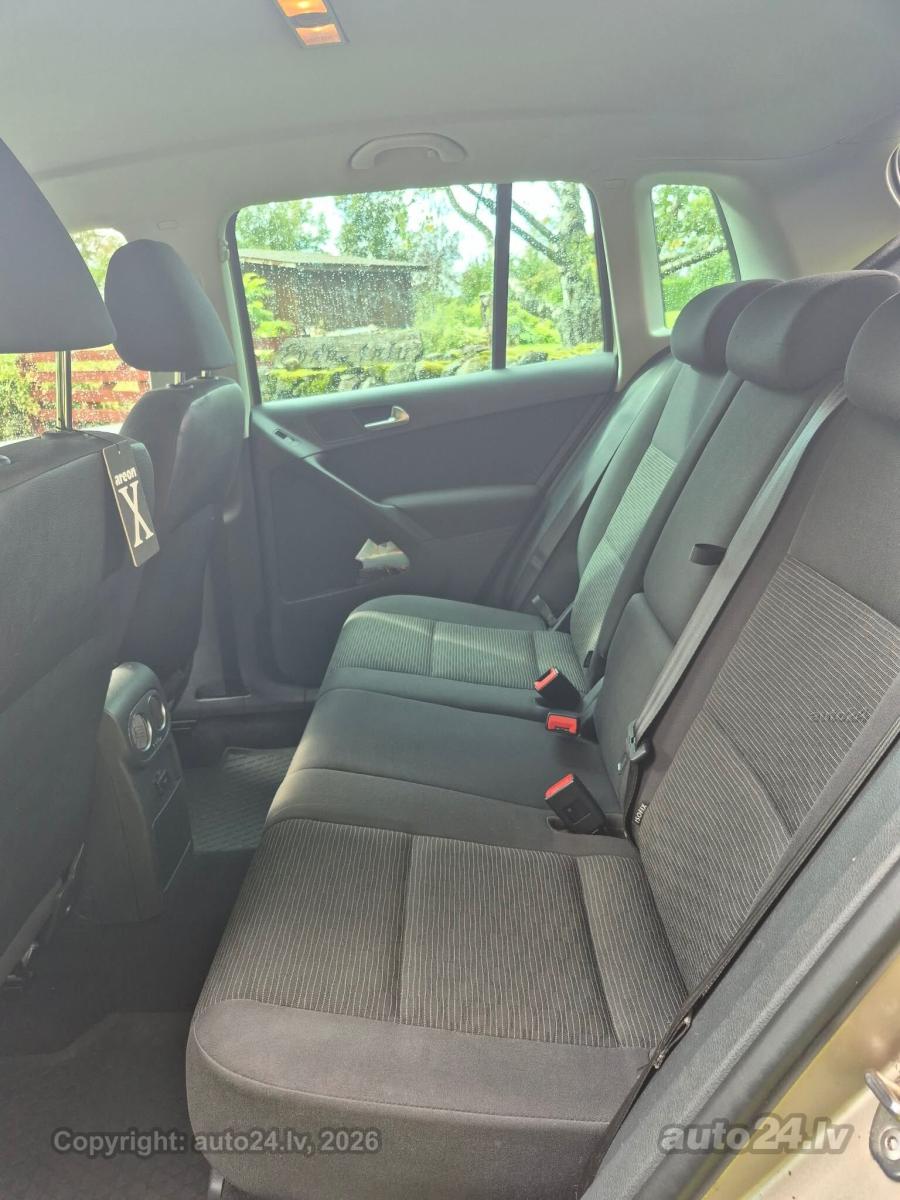Smilšu krāsa Volkswagen Tiguan 2014 Kuresāre, ar dzinēja tilpumu 1.40 L un nobraukumu 211 tūkst. km par 8500 €, foto 11 vietnē AUTOMOTO.COM.LV