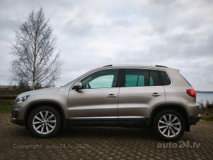 Smilšu krāsa Volkswagen Tiguan 2015 Tallina, ar dzinēja tilpumu 1.40 L un nobraukumu 107 tūkst. km par 12900 €, foto 6 vietnē AUTOMOTO.COM.LV