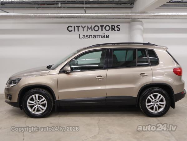 Beige Volkswagen Tiguan 2016 in Tallinn, with an engine capacity of 1.40 L and mileage of 85 thousand km for 11900 €, photo 2 on AUTOMOTO.COM.LV