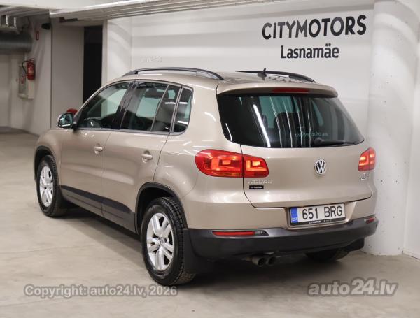 Beige Volkswagen Tiguan 2016 in Tallinn, with an engine capacity of 1.40 L and mileage of 85 thousand km for 11900 €, photo 3 on AUTOMOTO.COM.LV