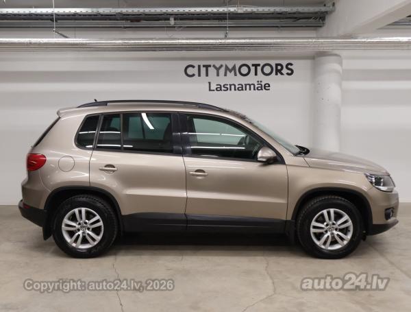 Beige Volkswagen Tiguan 2016 in Tallinn, with an engine capacity of 1.40 L and mileage of 85 thousand km for 11900 €, photo 5 on AUTOMOTO.COM.LV