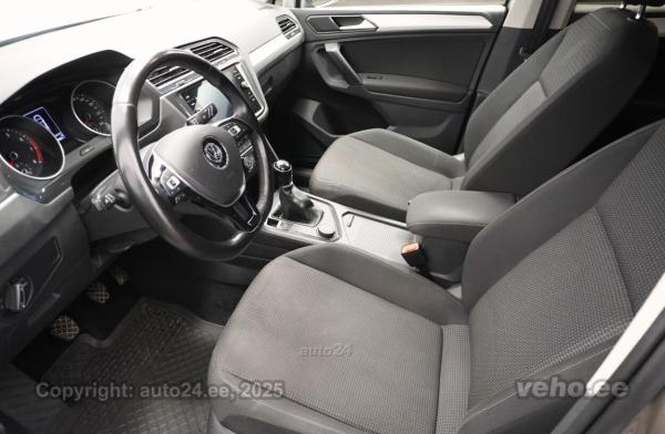 Smilšu krāsa Volkswagen Tiguan 2017 Tartu, ar dzinēja tilpumu 1.40 L un nobraukumu 81 tūkst. km par 15900 €, foto 11 vietnē AUTOMOTO.COM.LV