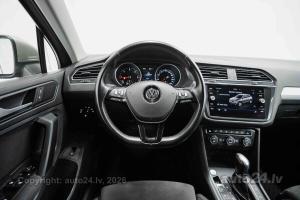 Smilšu krāsa Volkswagen Tiguan 2018 Tallina, ar dzinēja tilpumu 2.00 L un nobraukumu 143 tūkst. km par 18500 €, foto 11 vietnē AUTOMOTO.COM.LV