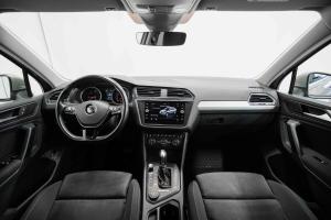 Smilšu krāsa Volkswagen Tiguan 2018 Tallina, ar dzinēja tilpumu 2.00 L un nobraukumu 143 tūkst. km par 18500 €, foto 10 vietnē AUTOMOTO.COM.LV