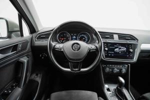 Smilšu krāsa Volkswagen Tiguan 2018 Tallina, ar dzinēja tilpumu 2.00 L un nobraukumu 143 tūkst. km par 18500 €, foto 11 vietnē AUTOMOTO.COM.LV