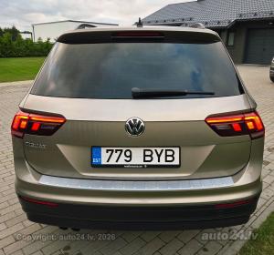 Smilšu krāsa Volkswagen Tiguan 2018 Tallina, ar dzinēja tilpumu 1.40 L un nobraukumu 68 tūkst. km par 19000 €, foto 6 vietnē AUTOMOTO.COM.LV