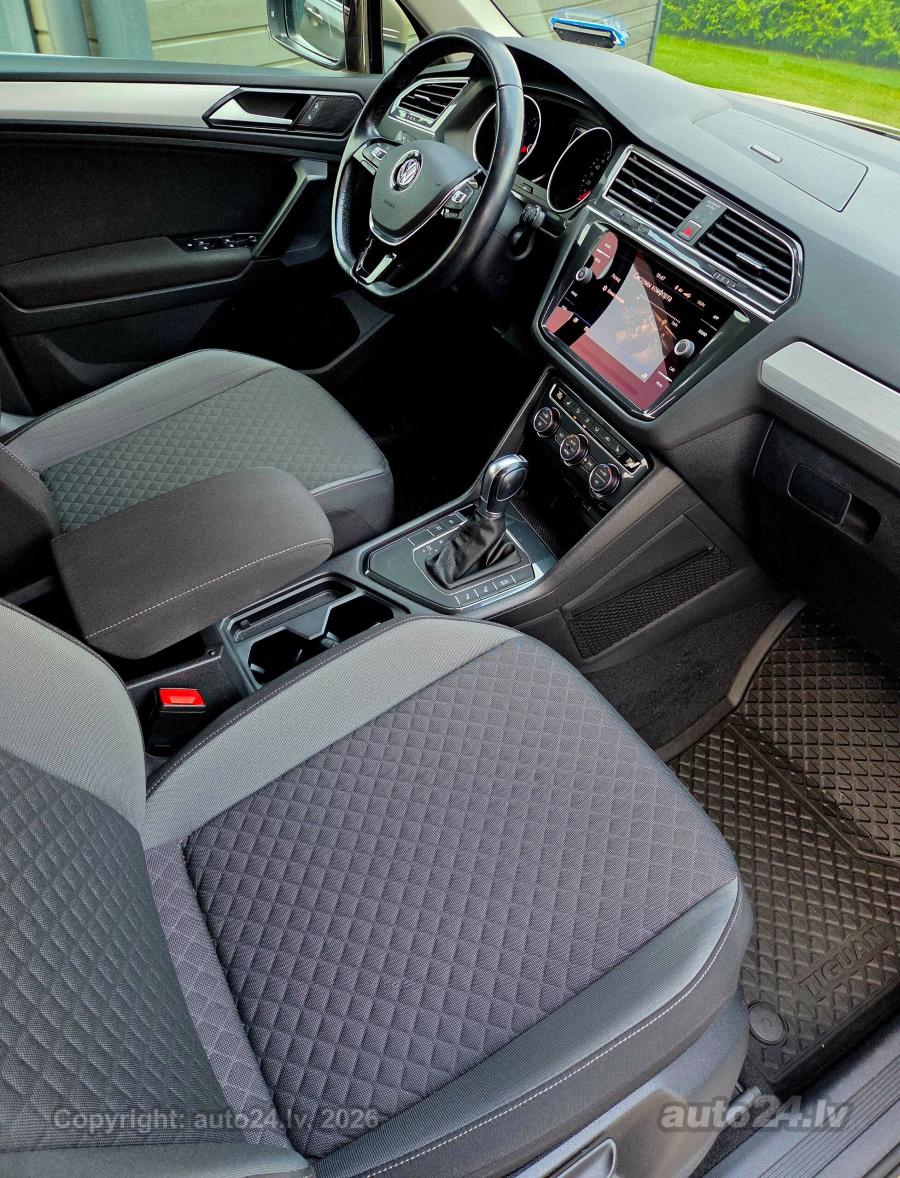 Smilšu krāsa Volkswagen Tiguan 2018 Tallina, ar dzinēja tilpumu 1.40 L un nobraukumu 68 tūkst. km par 19000 €, foto 10 vietnē AUTOMOTO.COM.LV