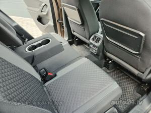 Smilšu krāsa Volkswagen Tiguan 2018 Tallina, ar dzinēja tilpumu 1.40 L un nobraukumu 68 tūkst. km par 19000 €, foto 14 vietnē AUTOMOTO.COM.LV