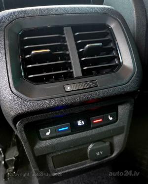 Smilšu krāsa Volkswagen Tiguan 2018 Tallina, ar dzinēja tilpumu 1.40 L un nobraukumu 68 tūkst. km par 19000 €, foto 15 vietnē AUTOMOTO.COM.LV