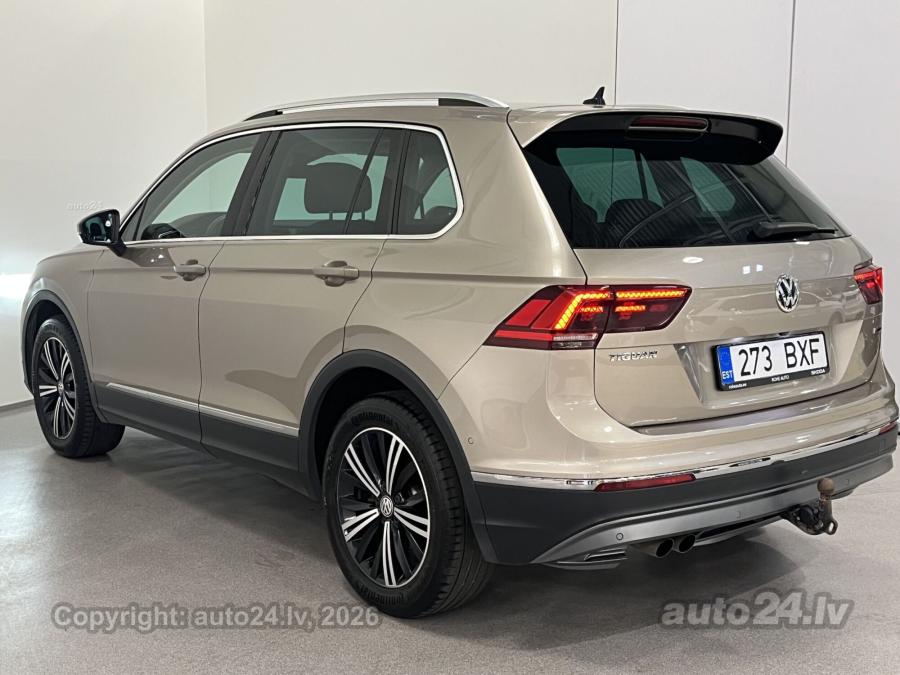 Beige Volkswagen Tiguan 2018 in Tallinn, with an engine capacity of 2.00 L and mileage of 240 thousand km for 15400 €, photo 6 on AUTOMOTO.COM.LV