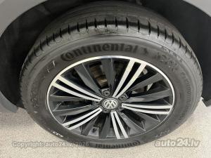 Beige Volkswagen Tiguan 2018 in Tallinn, with an engine capacity of 2.00 L and mileage of 240 thousand km for 15400 €, photo 26 on AUTOMOTO.COM.LV
